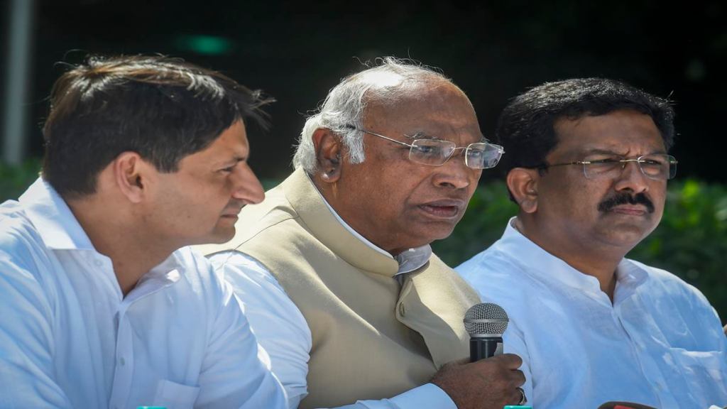 Congress President Polls: Entered race not to oppose anyone, says Mallikarjun Kharge - India ...