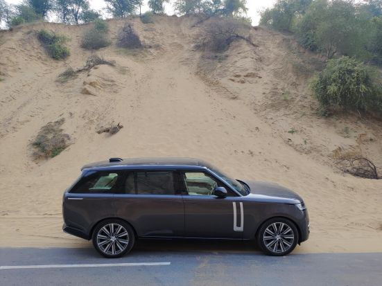 Car review: New Land Rover Range Rover - Express Mobility News | The ...