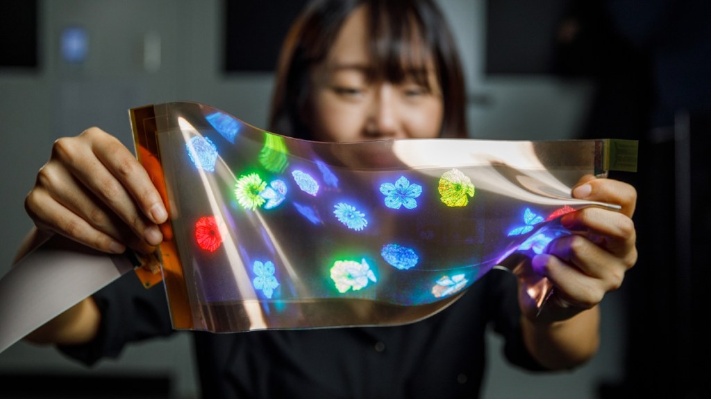 LG’s new display can be stretched by a whopping 20%; here’s what it ...