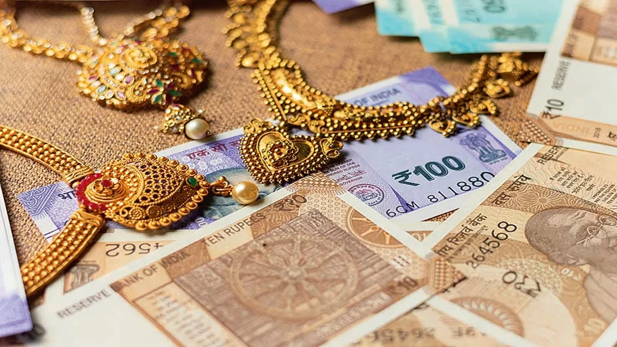 Gold Loans: If gold prices fall, you have to pledge more jewellery ...
