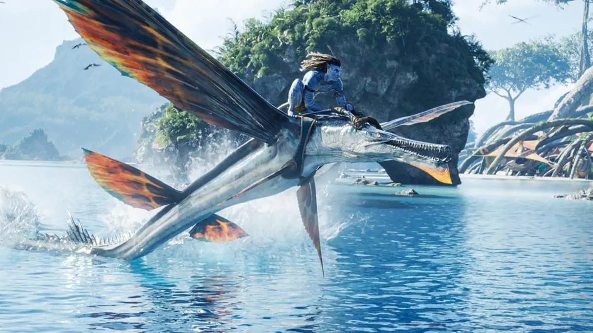 James Cameron’s new Avatar sequel is so cutting-edge, it’s crashing ...