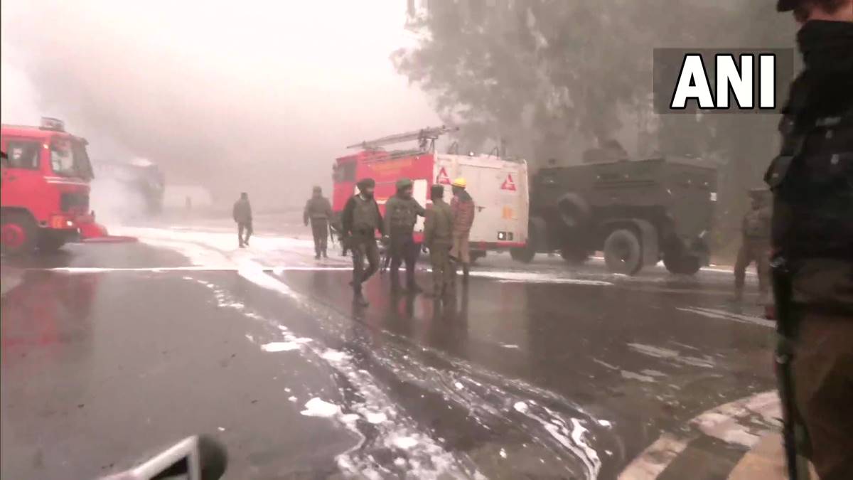 4 heavily-armed terrorists travelling to Kashmir killed in ‘chance encounter’ in Jammu - Defence ...