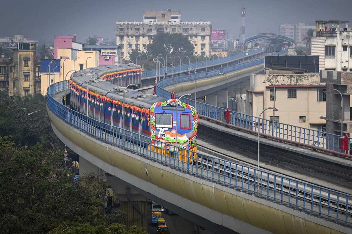 Kolkata Metro: PM Modi virtually inaugurates Joka-Taratala stretch ...