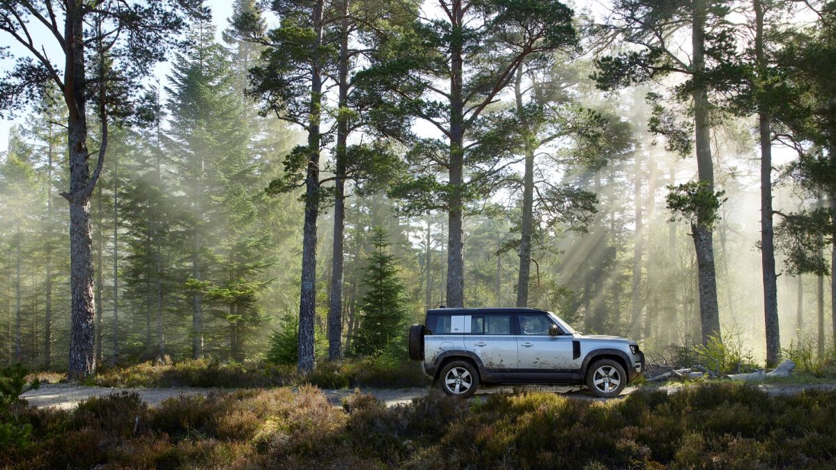 Land Rover introduces new adventures to the Defender Journeys ...