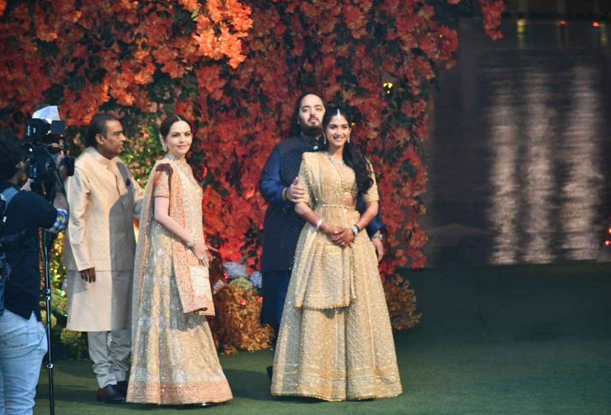 Anant Ambani and Radhika Merchant get engaged; Check first pics ...