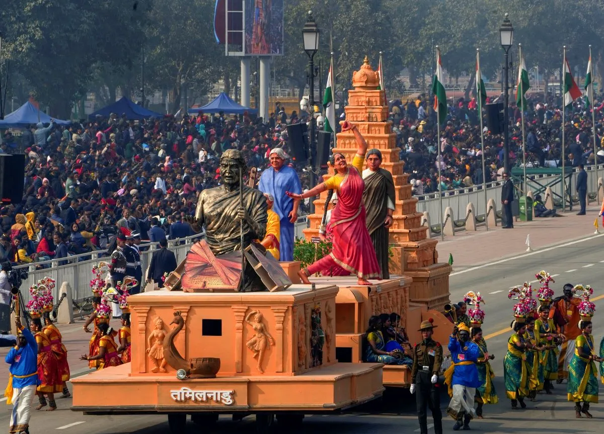 India showcases majestic defence might, diverse culture, ‘Nari Shakti ...