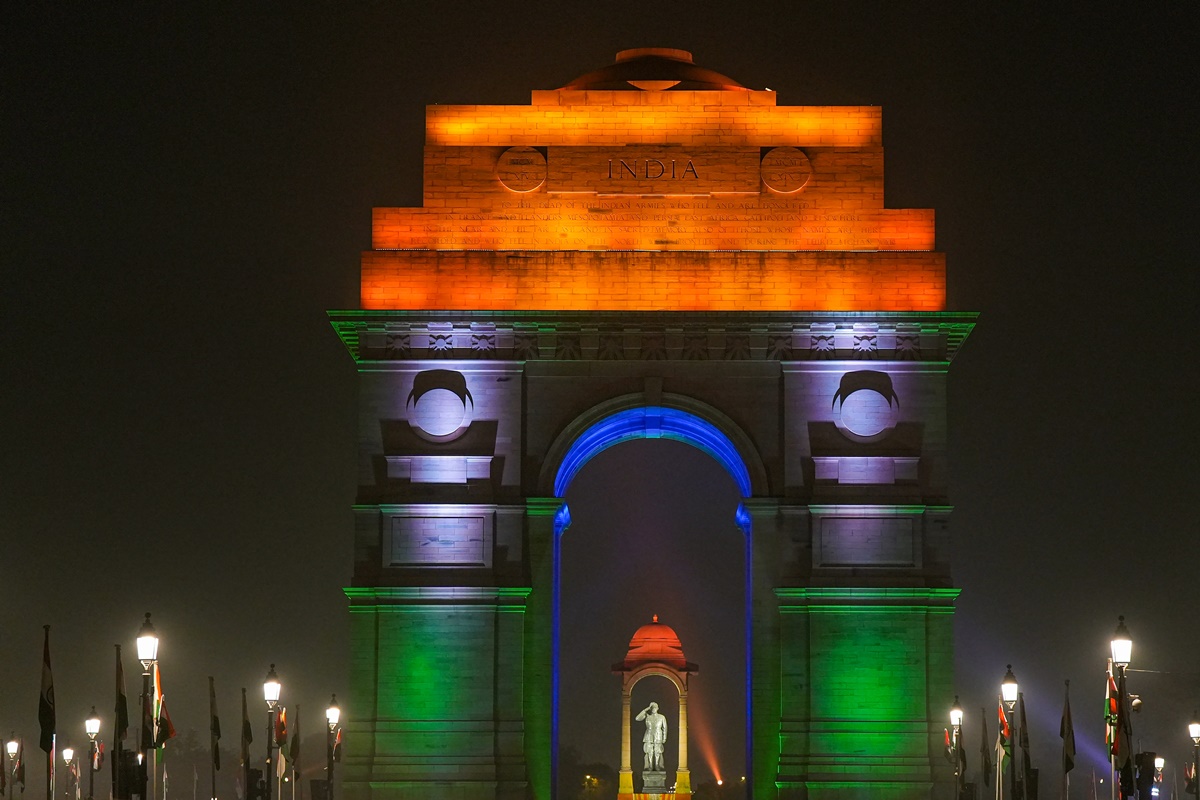 Rashtrapati Bhavan, other iconic structures illuminated with laser ...