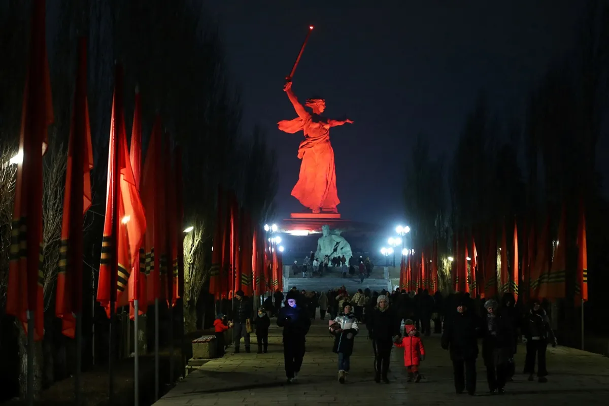 Battle of Stalingrad: Russia marks 80th anniversary of Soviet victory ...