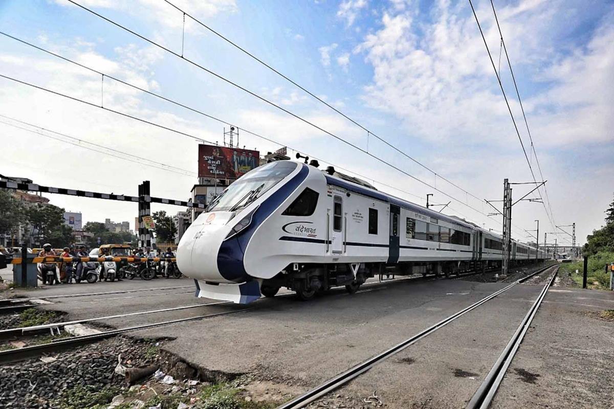 PM Modi flags off Rajasthan’s first Vande Bharat Express – See Photos - business-gallery News ...