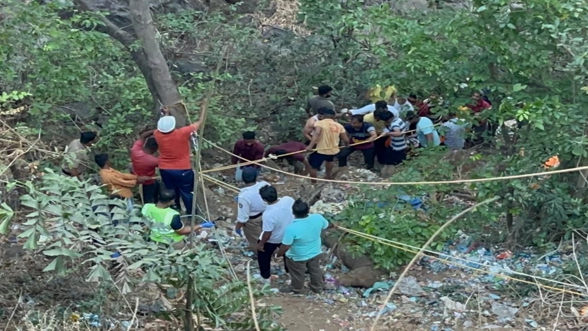 Maharashtra: 13 dead, 29 injured after bus falls into gorge on old Mumbai-Pune highway - India ...