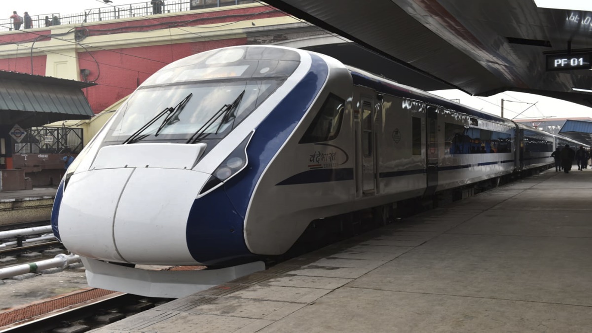 Another gift for West Bengal! Indian Railways to soon introduce Vande Bharat Express train on ...
