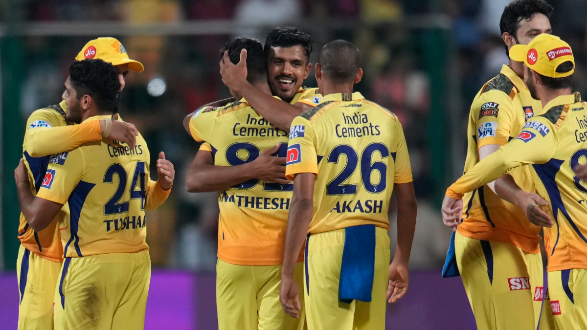 IPL 2023: CSK win at Chinnaswamy as RCB fall short by 8 runs in epic ...