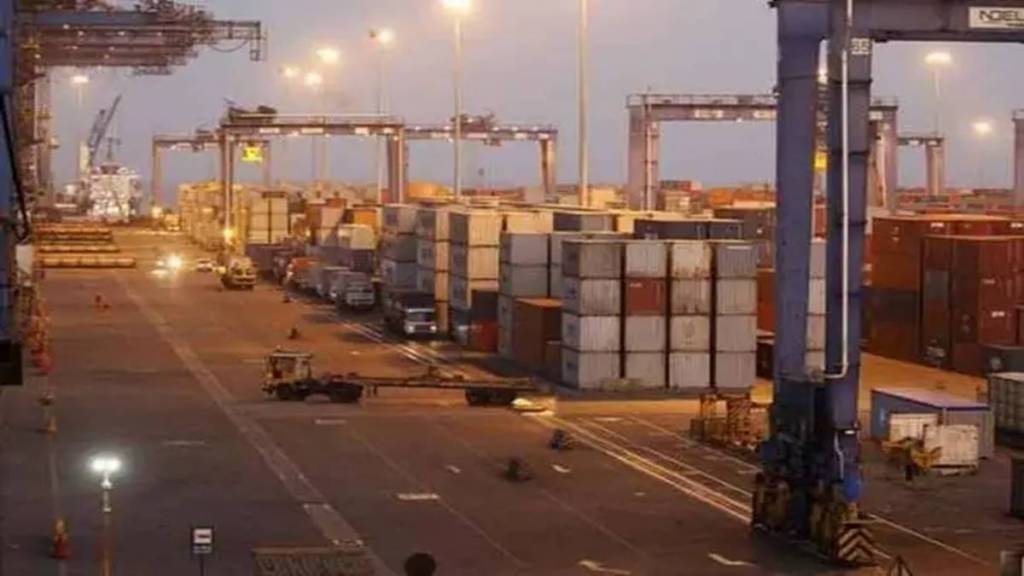 India’s major ports handled highest ever cargo at 795 million tonne in ...