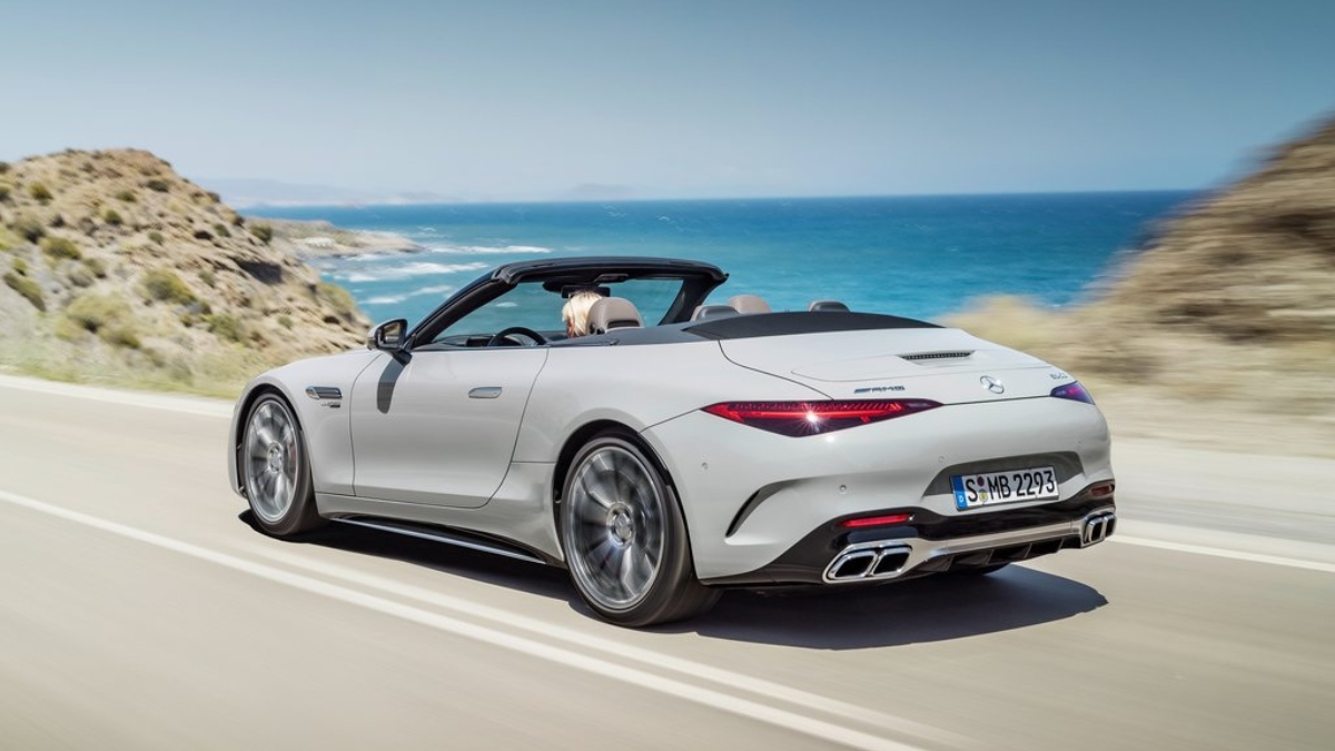 Mercedes-AMG SL 55 image gallery: A drop-top roadster with Rs 2.35 ...