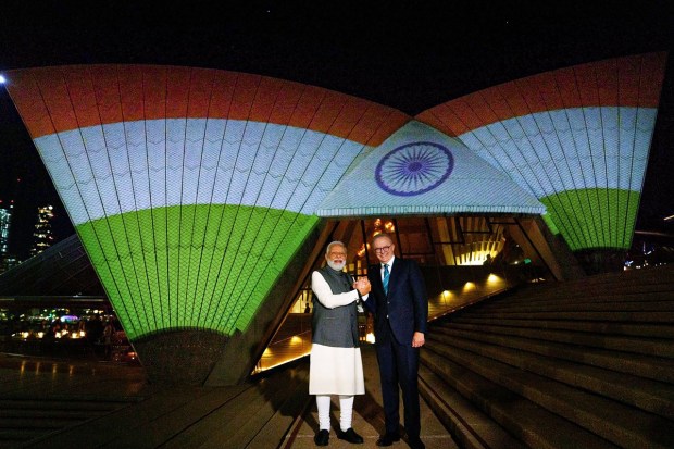 PM Modi’s rockstar welcome in Sydney lights up Australia in tricolour | See Photos - business ...