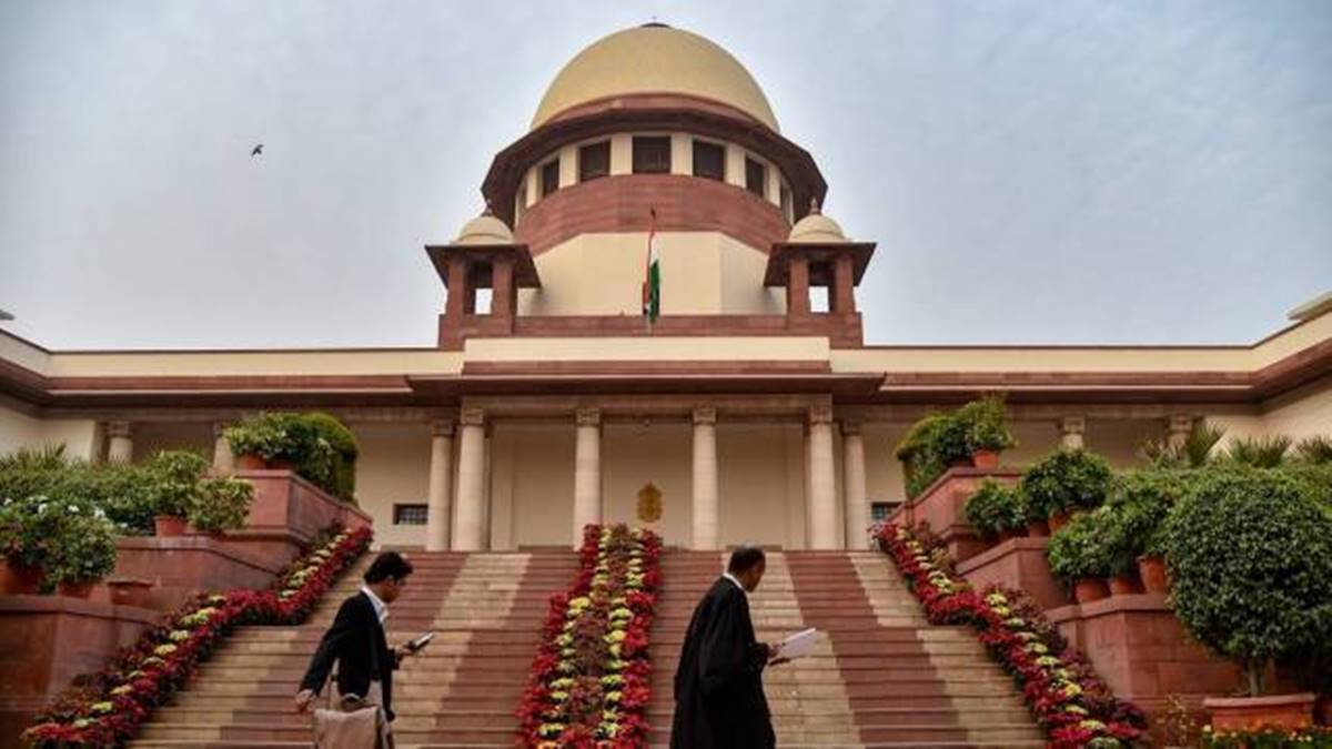 Supreme Court stays Gujarat HC decision to promote judge who convicted ...