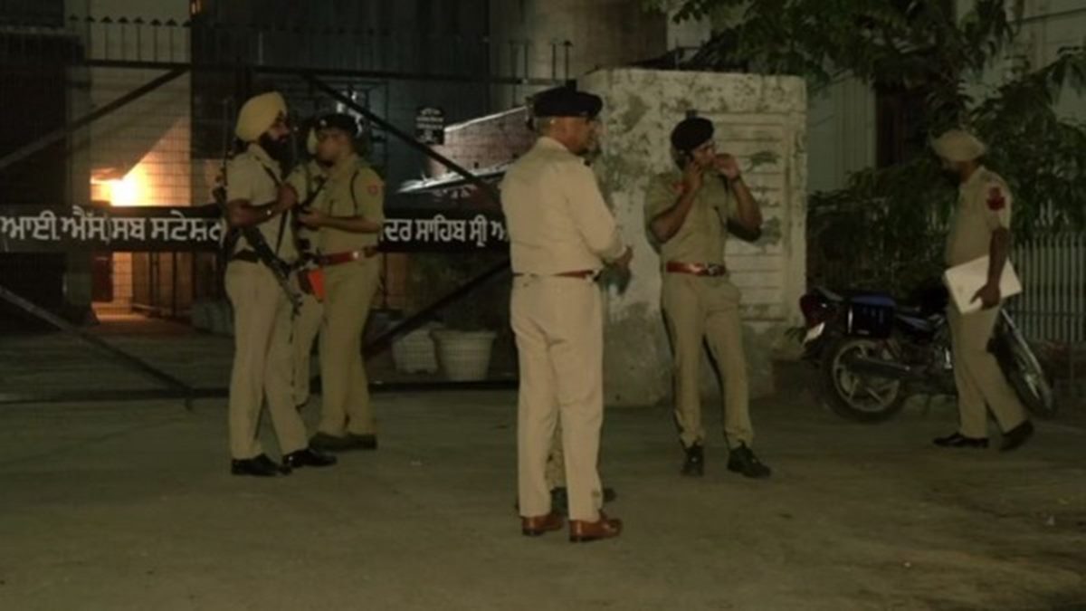 Amritsar: Low-intensity blast at midnight near Golden Temple, third in a week - India News | The ...