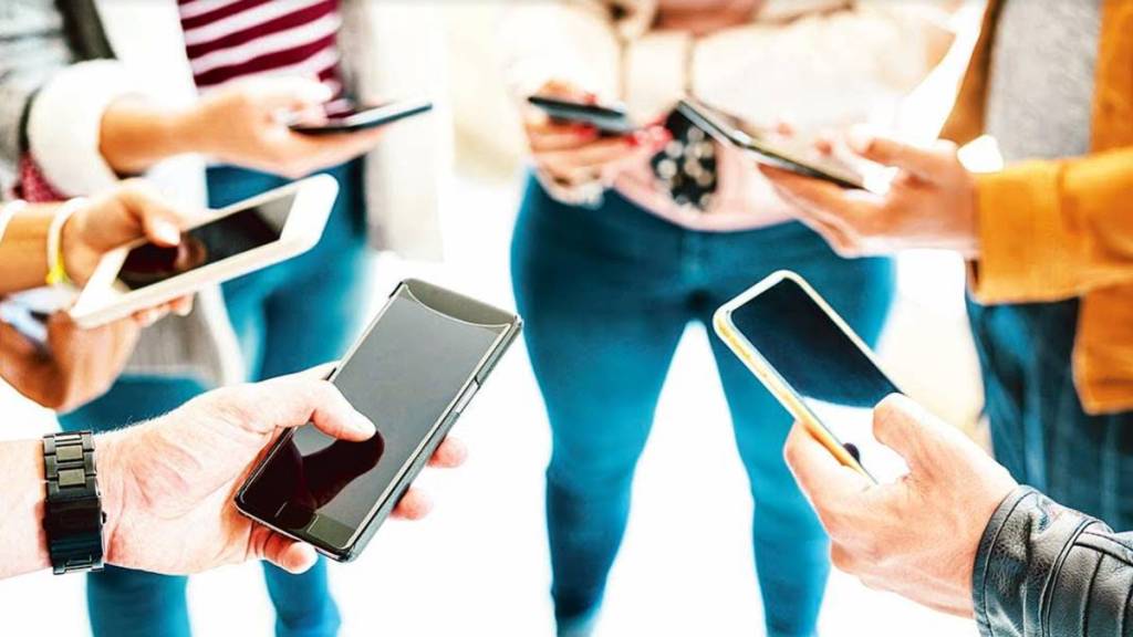 Poll-based apps: The next big thing in social media? - Technology News ...