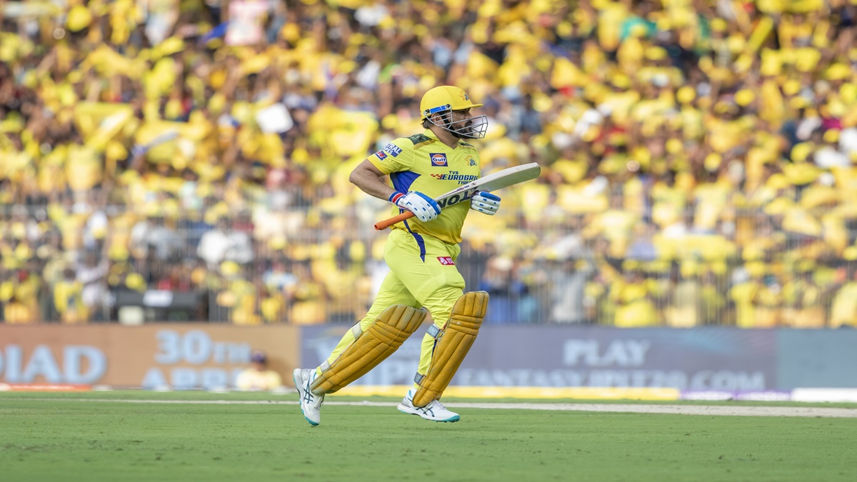 Ringside view by Tushar Bhaduri: Divided by loyalties, united by Dhoni - Opinion News | The ...