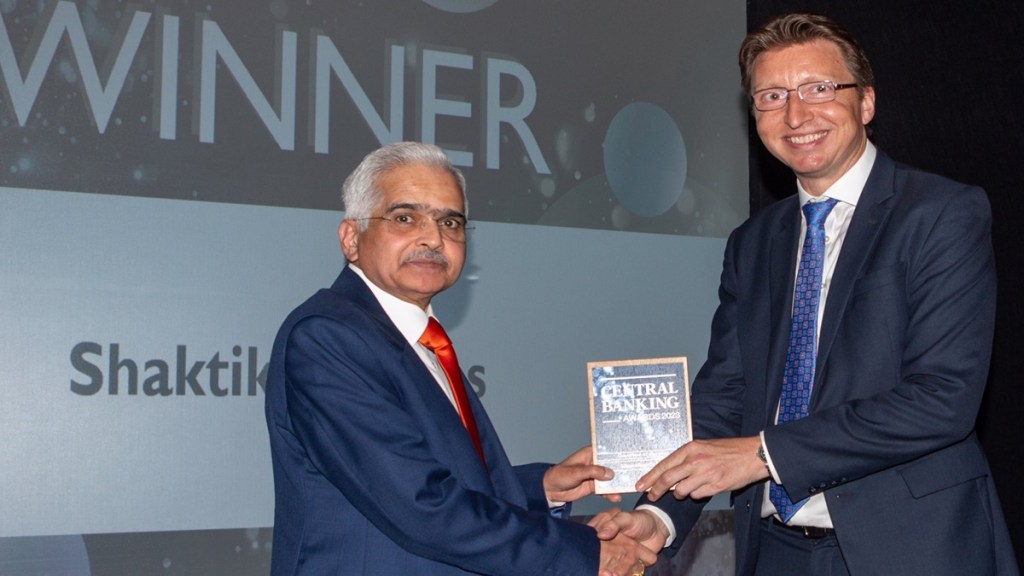 RBI Governor Shaktikanta Das presented 'Governor of the Year' Award in ...