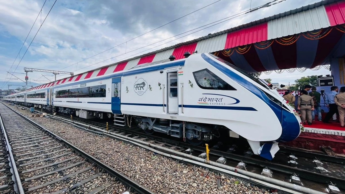Good news! Indian Railways to introduce new Vande Bharat Express on THIS route, trial run to ...