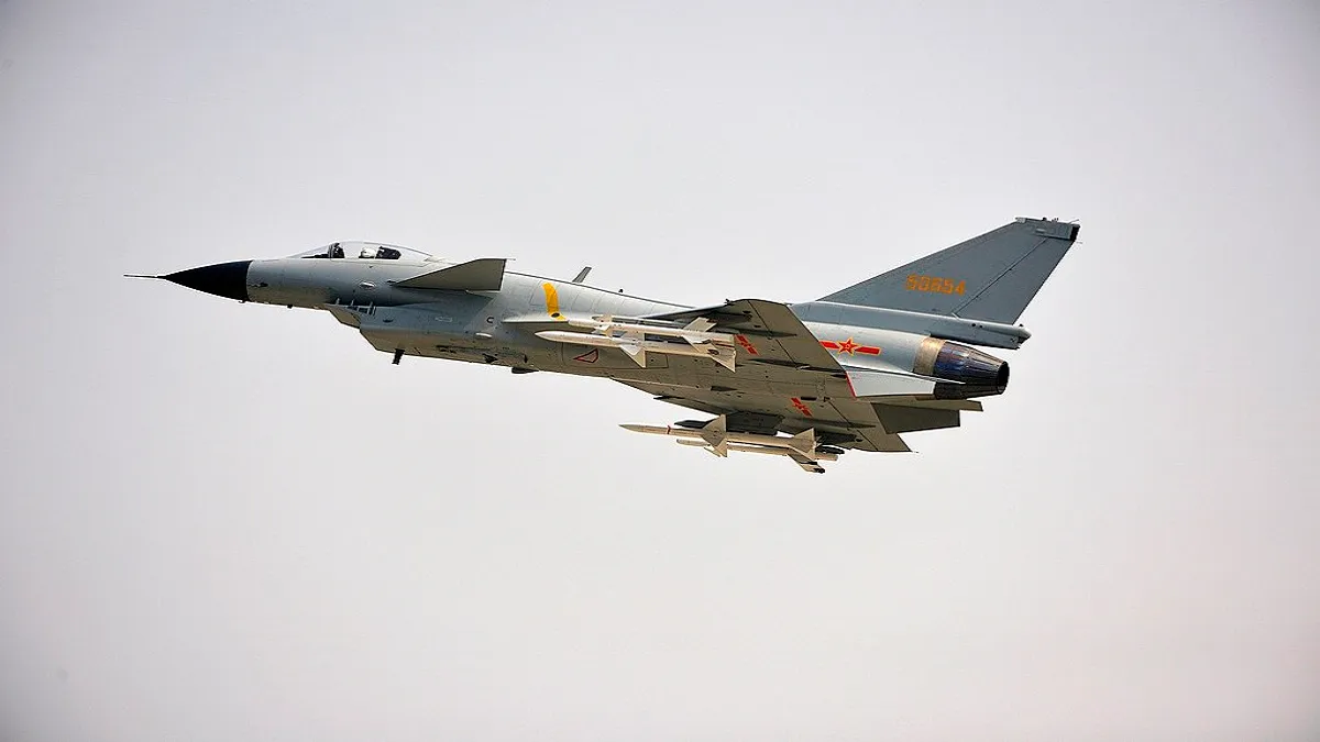 How India’s LCA Tejas fares against Chinese J-10C fighter jet - Defence ...
