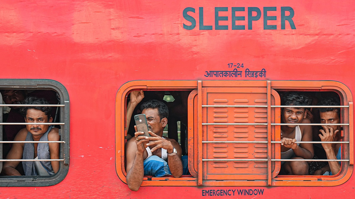 Balasore disaster puts Indian Railways' safety records under spotlight: Why these CAG ...