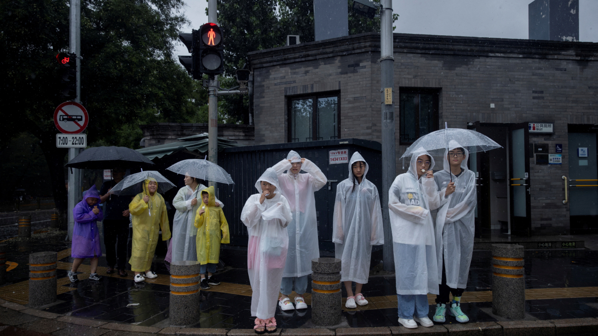 Doksuri hits China! Beijing witnesses heaviest rainfall this year as ...