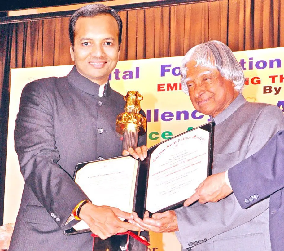 Meet Naveen Jindal, the youngest son of the richest woman of India ...