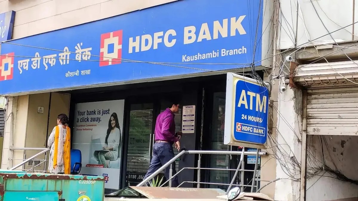 HDFC Bank to pip Reliance Industries as crown jewel in Nifty 50 ...