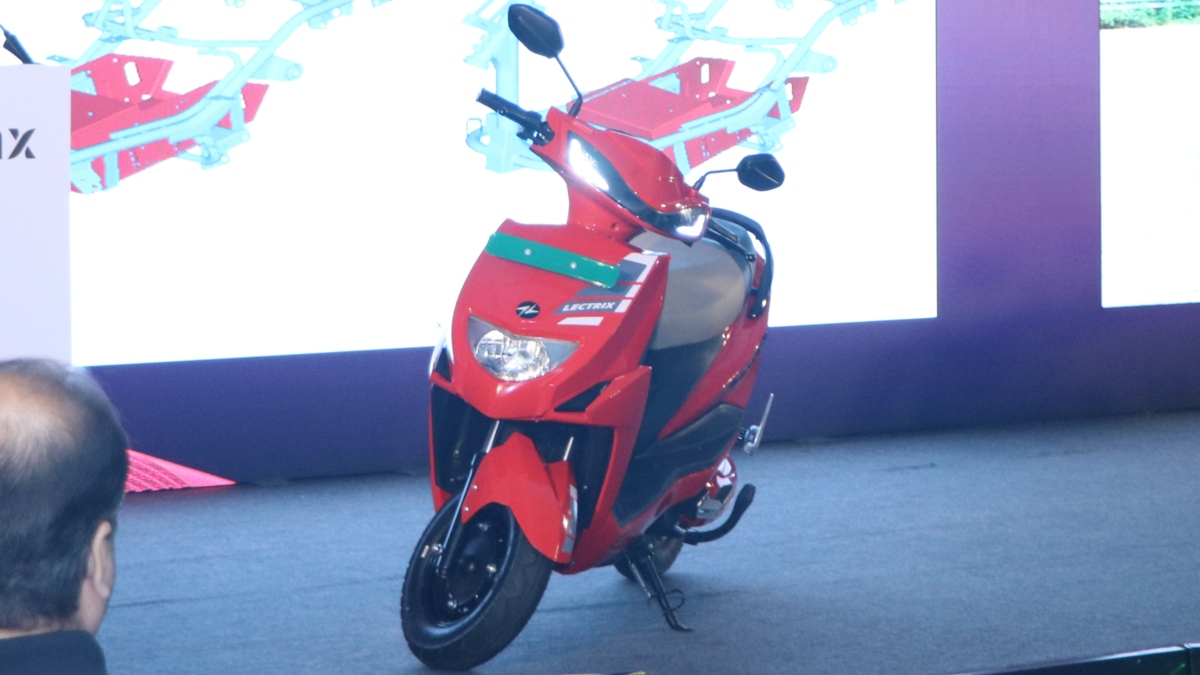 Lectrix LXS G2.0 & 3.0 e-scooters launched: Claims up to 105 km range ...