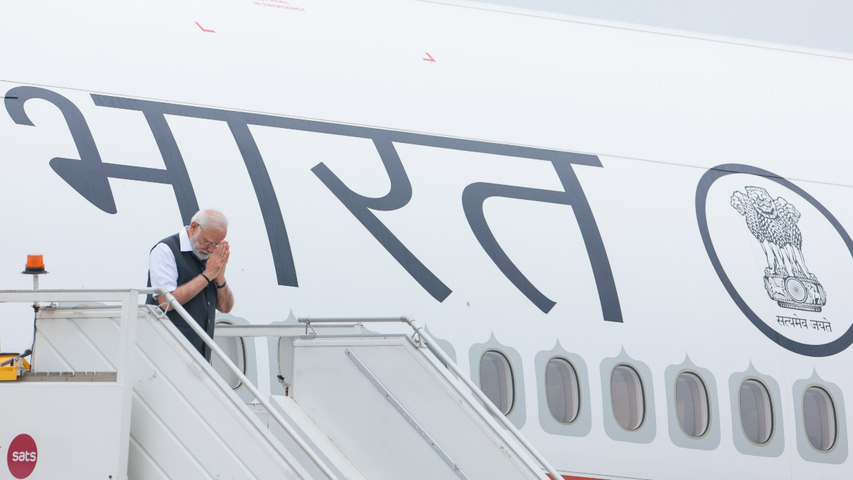 Prime Minister Narendra Modi lands in Paris for landmark France trip ...