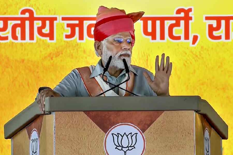 Red diary will reveal dark secrets: PM Modi hits out at Congress in Rajasthan's Sikar, Gehlot ...