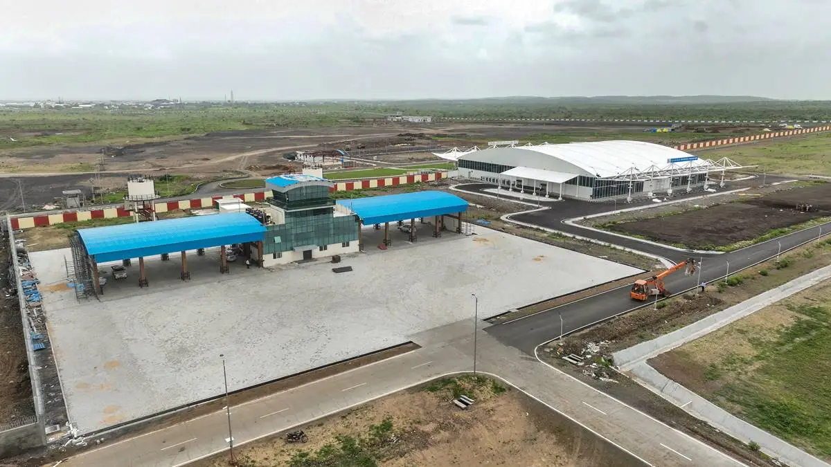 Gujarat to get first Greenfield Airport! PM Modi to inaugurate Hirasar ...