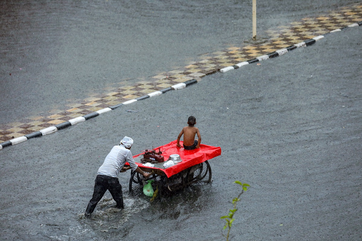 Heavy monsoon rains in North India: Respite from heat or commuters ...