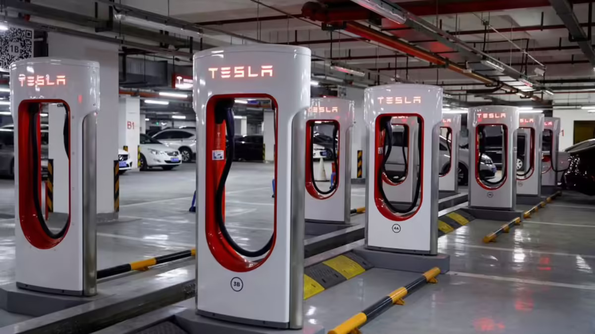US automakers unite to fight Tesla with new EV charging network ...