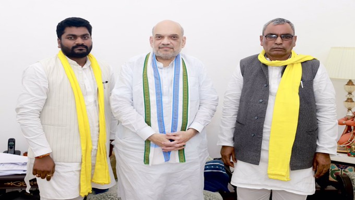 OBC leader Om Prakash Rajbhar meets Amit Shah, joins NDA - India News ...