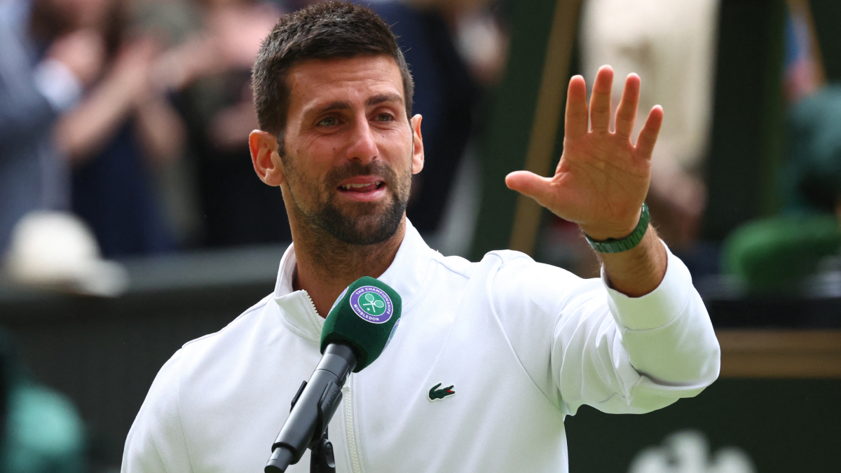 Novac Djokovic smashes racquet during Wimbledon final against Carlos ...