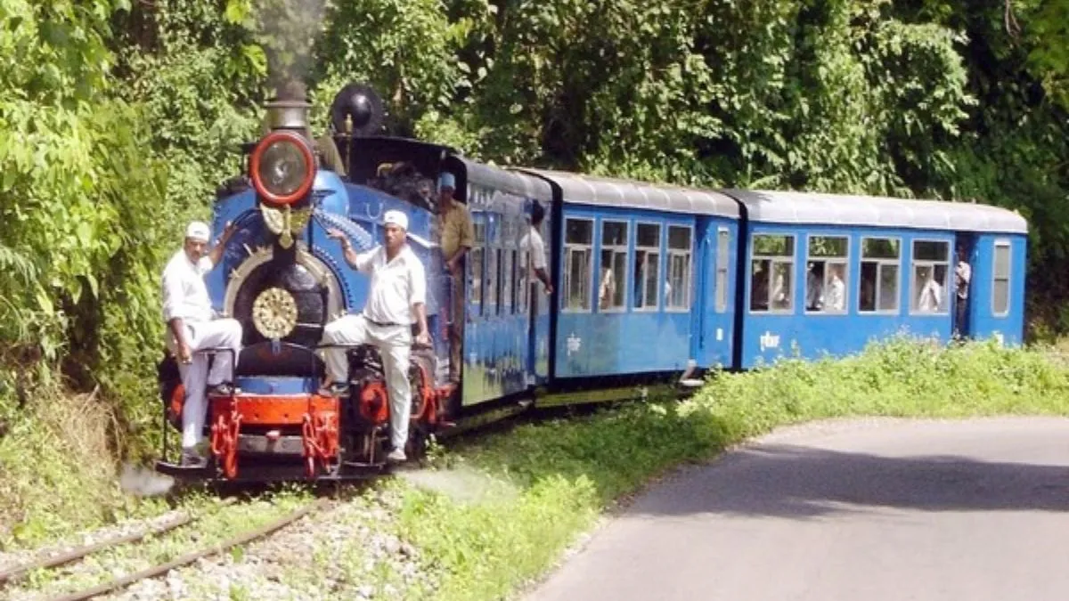 No Joy Ride! Darjeeling toy train service suspended until August 31 due ...