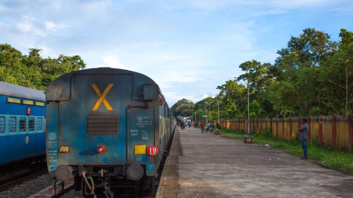 Decoding the 'X' factor: Indian Railways reveal reason behind yellow 'X ...