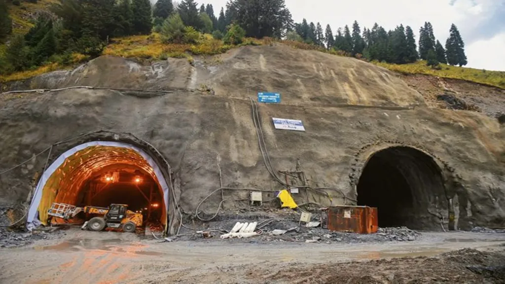 Zojila tunnel completion deadline extended to 2030! What is causing the ...