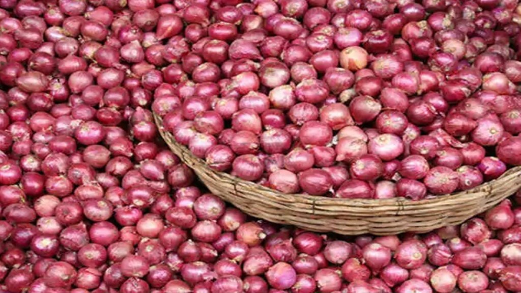 Inflation in onion turned positive last month: Onion prices inch up on sluggish kharif sowing ...