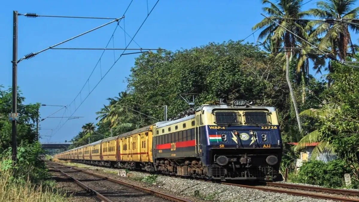 Indian Railways' 1st Swarna Jayanthi Express completes 26 years of ...