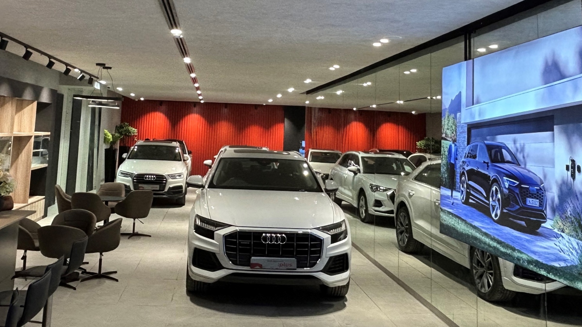 Audi India inaugurates new Audi Approved: plus facility in Noida ...