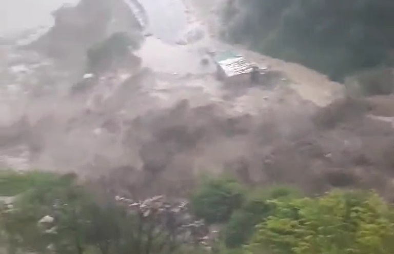 Himachal rains: 7 swept away in Mandi flash floods, rescue ops underway - India News | The ...