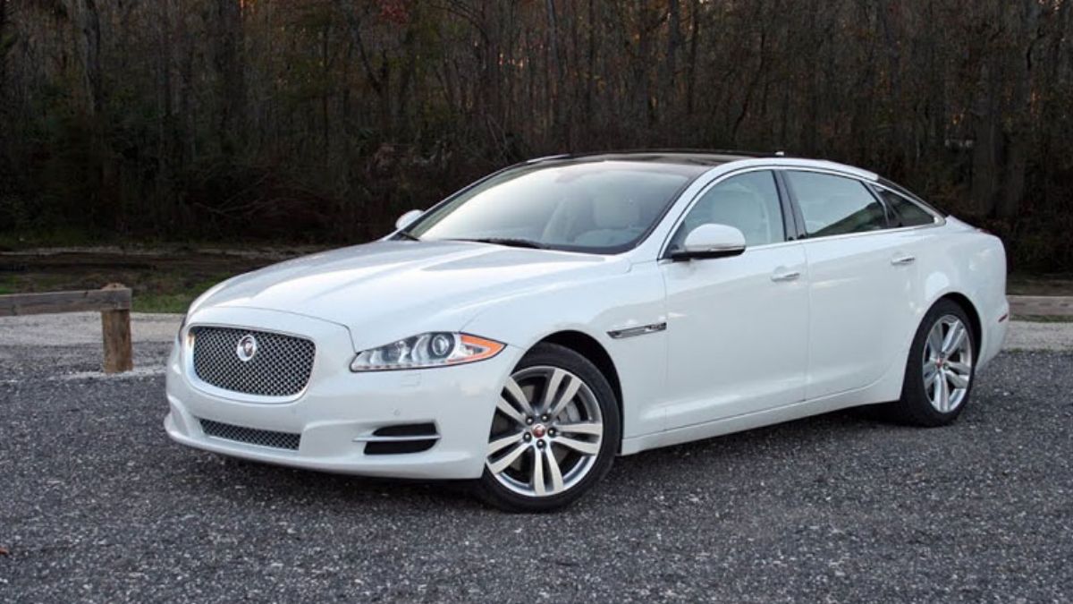 Allu Arjun's car collection: Rolls-Royce to Vanity van - Car News | The ...