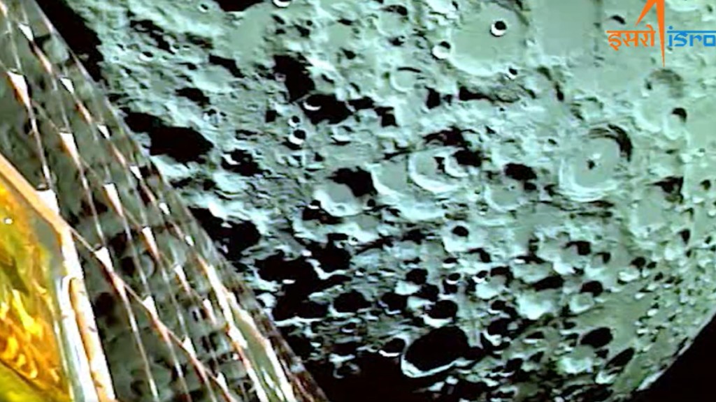 Chandrayaan-3 captures stunning Moon images after Lunar orbit entry; ISRO shares pictures ...