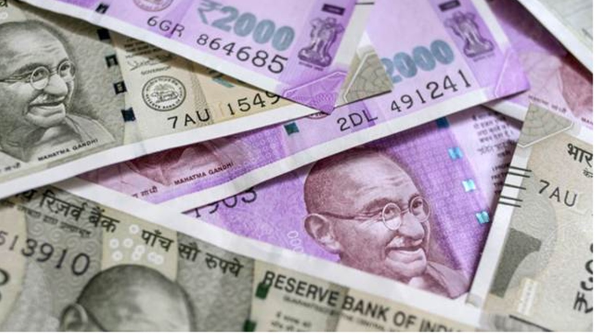 Rupee Settles On Flat Note Up 1 Paisa At 82 63 Against US Dollar rupee-settles-on-flat-note-up-1-paisa-at-82-63-against-us-dollar