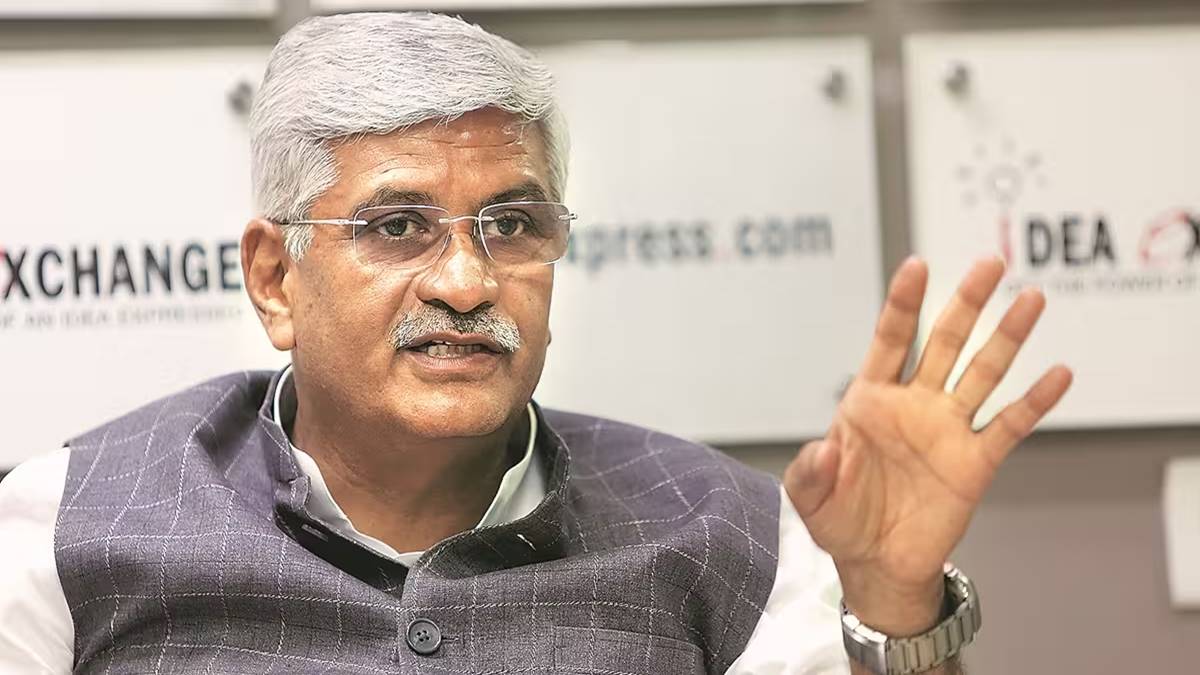 Rajasthan Elections 2023: Gajendra Shekhawat meets Vasundhara Raje as BJP mends fences ahead of ...