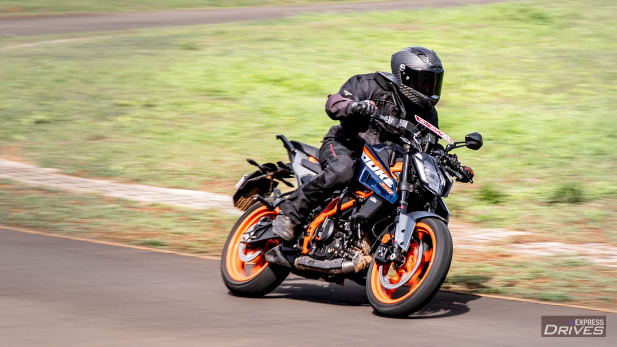 2024 KTM 390 Duke first ride review | Road test report - Auto Reviews ...
